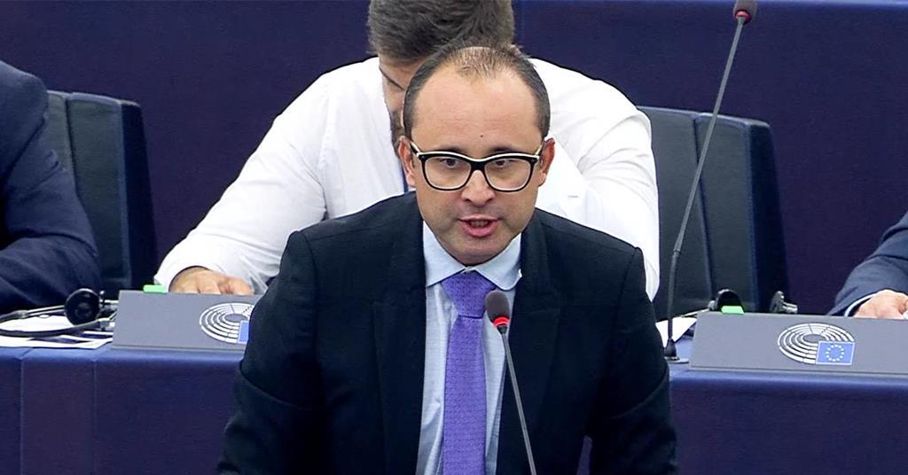 European Parliament gives first stage approval for revised EMA fees ...